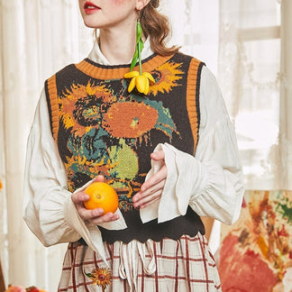 Knit vest with sunflowers and irises in a vase – remulia